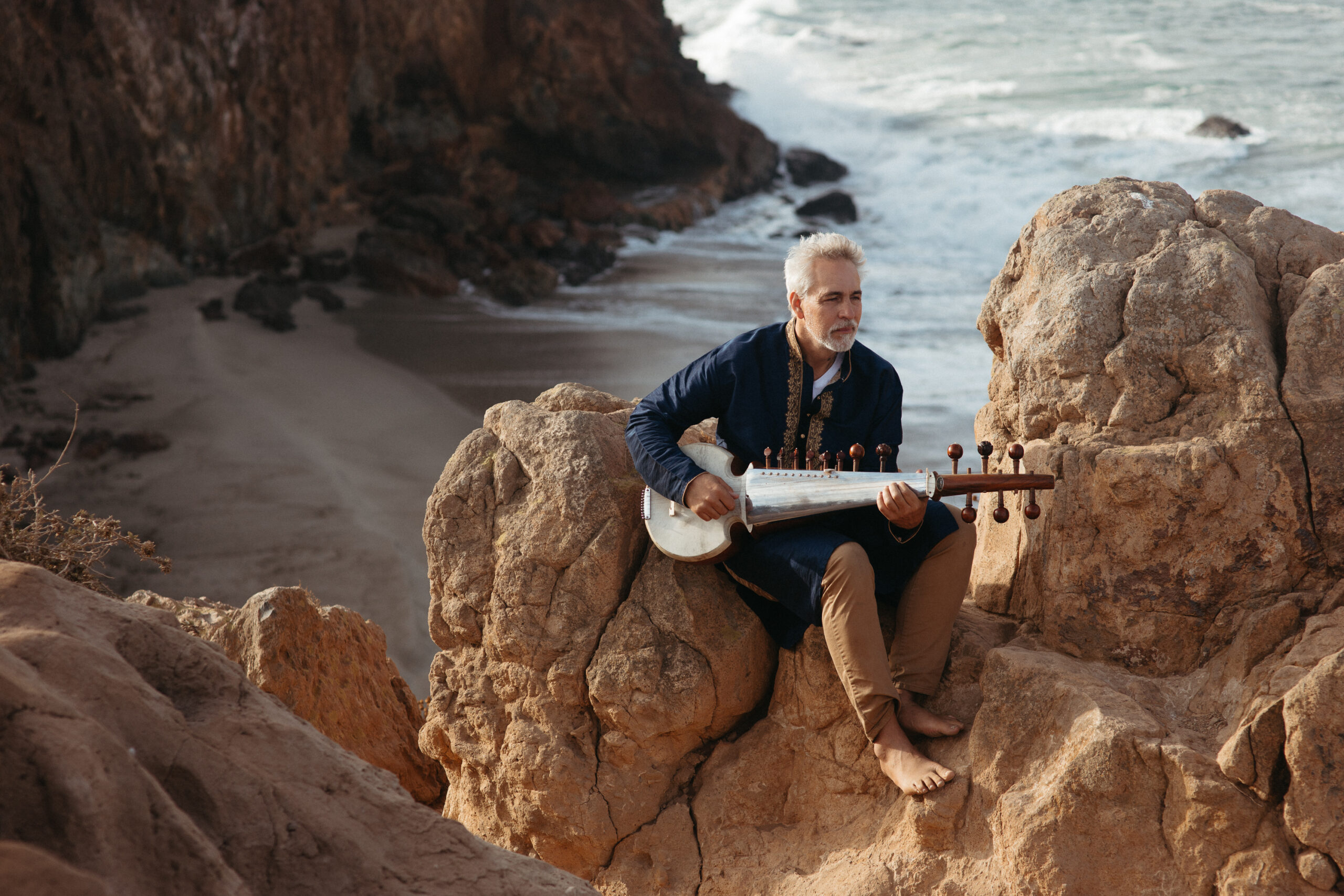 Stephen Day Music – Sarod, Guitar, Voice and Composition